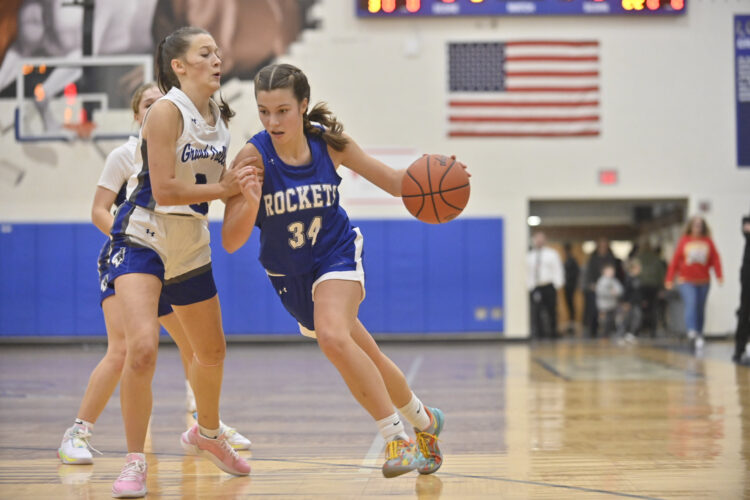 Maplewood rockets past Grand Valley in battle of unbeatens | News ...